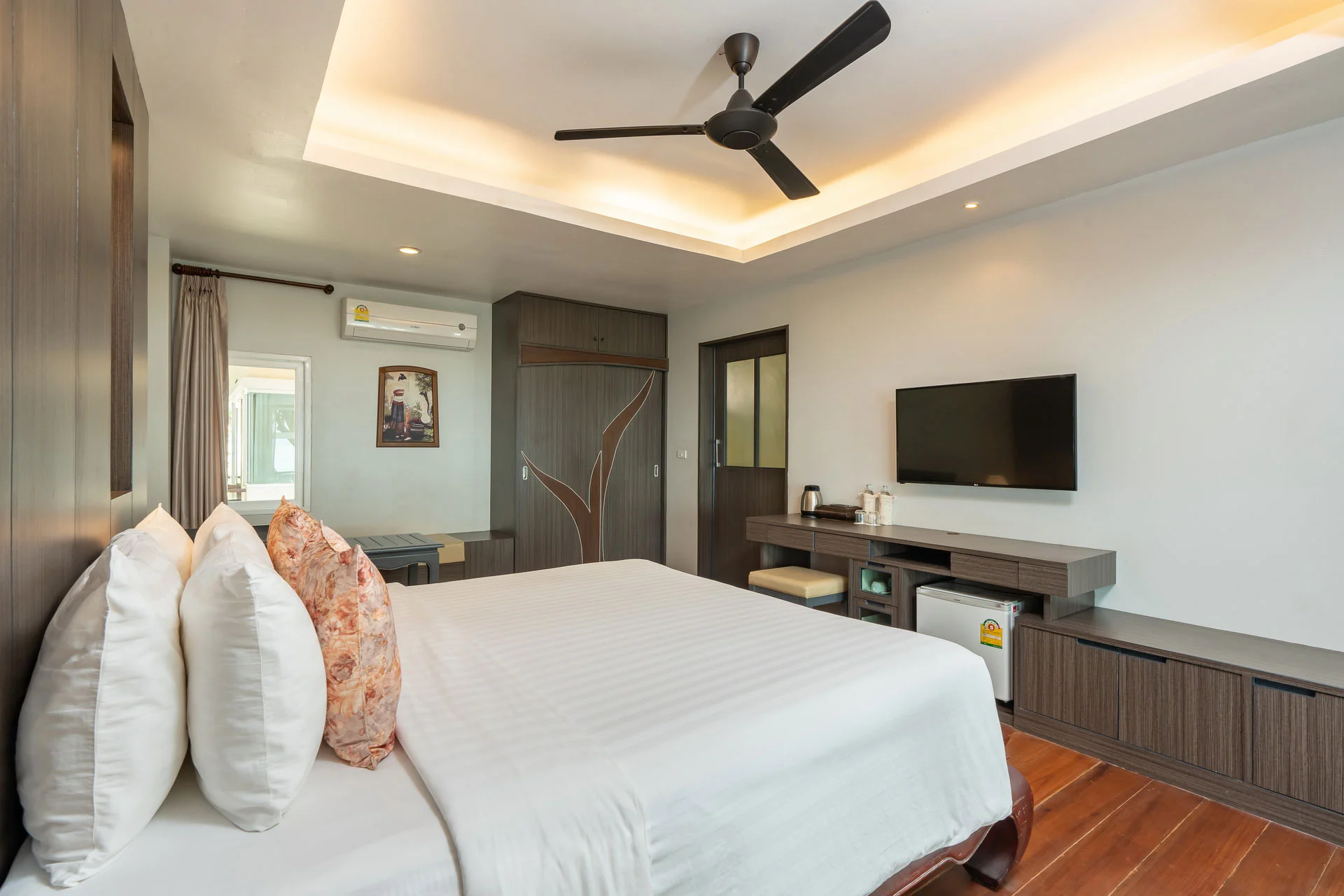 Deluxe Beachfront Villa – Koh Chang Paradise Resort